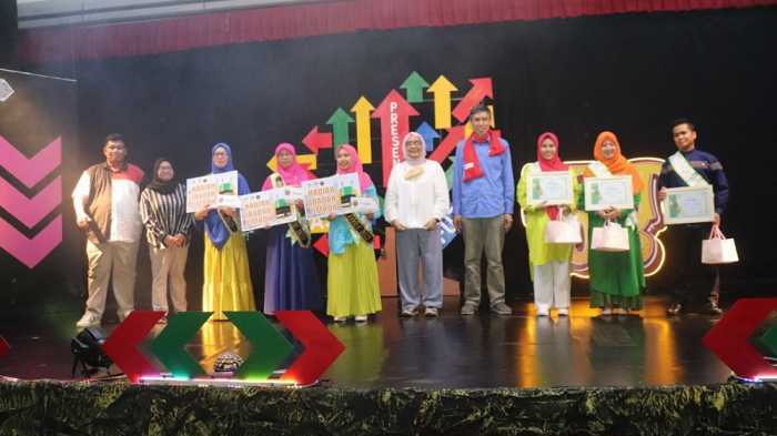 Jadi Best Employee 2023, Empat Guru Dapat Hadiah Paket Umrah ...